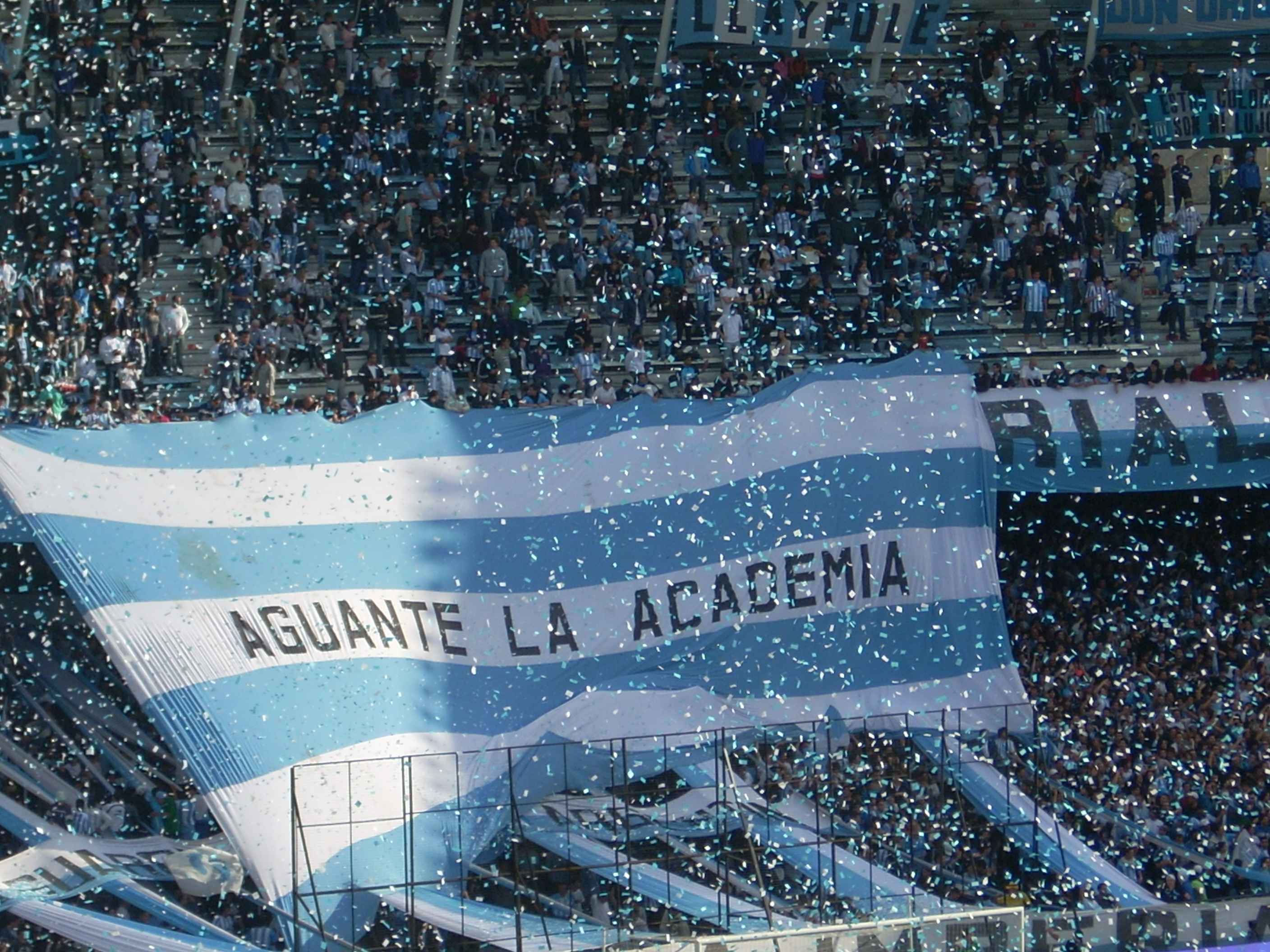 Hoy es «el día del hincha de Racing» – Paralelo32