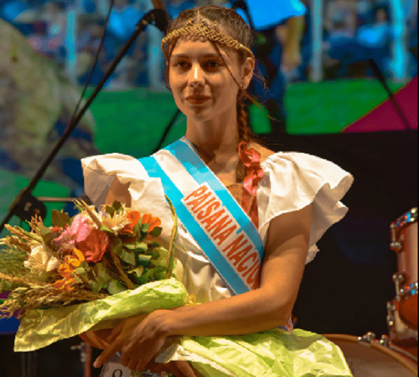 Milagros Estefanía Sian se consagró como Paisana Nacional 2023 – Paralelo32